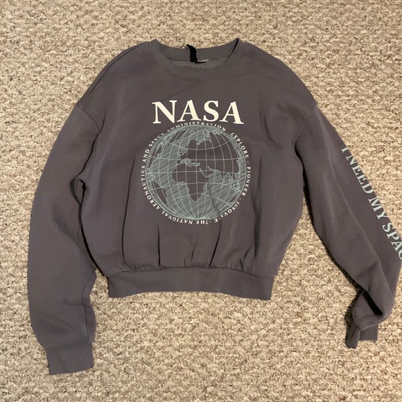 H&M | Tops | Hm Nasa Cropped Shirt | Poshmark